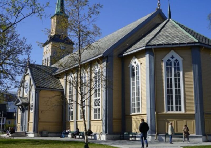 Tromso: City Highlights Guided Walking Tour - Breakdown of the Itinerary: What You’ll See and Experience