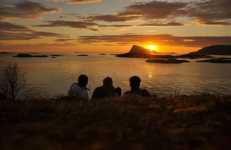 Tromsø: Midnight Sun, Campfire, Beach, Evening Tour - The Campfire Experience