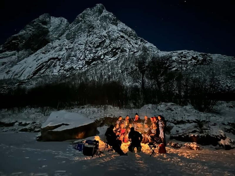Tromsø: Northern Lights Focus Tour, German/English, minibus, meal - Why This Tour Is Worth Considering