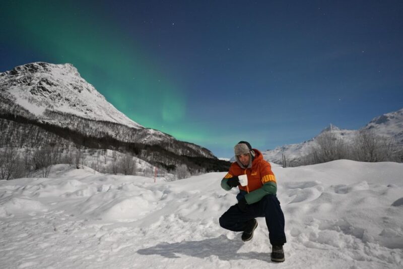 Tromsø: Northern Lights Minibus Small Private Tour Group - FAQs