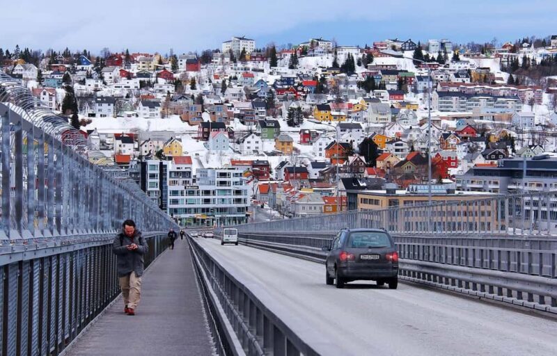 Tromsø: Walking Tour with Museum Visit - Visiting the Polar Museum: A Window into Arctic Adventure