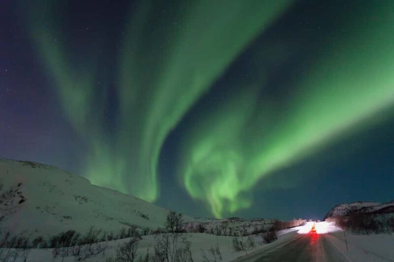 Tromsø:Northern light tour with mini bus i Tromsø - Itinerary and Experience Breakdown