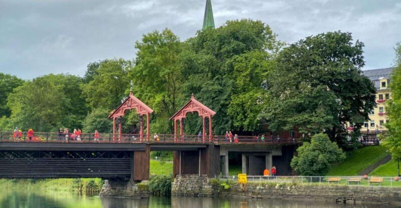 Trondheim: City Highlights Bus and Walking Tour - Exploring Trondheim: The City Highlights Bus and Walking Tour
