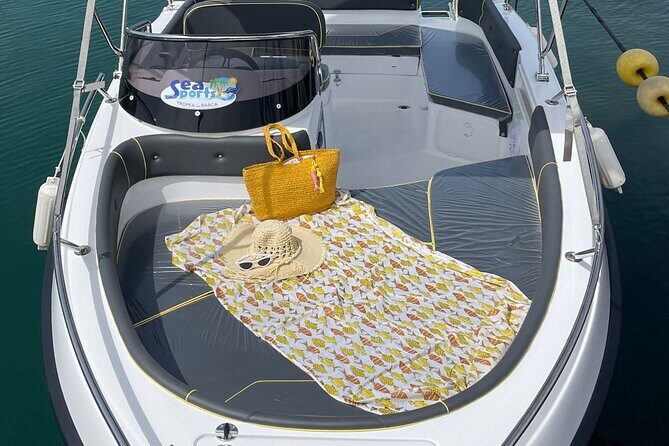 Tropea: Rental New Boat 2025. 4 hours of pure fun - 7 seats - Pricing and Value