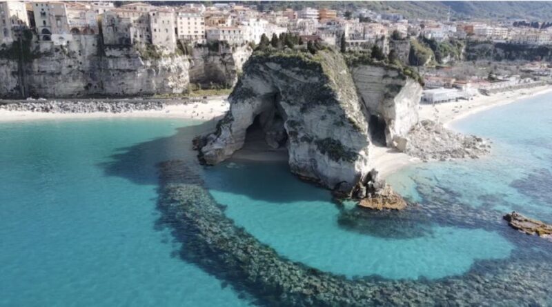 Tropea: tour in barca al tramonto con aperitivo - Introduction: An Authentic Calabrian Sunset by Boat