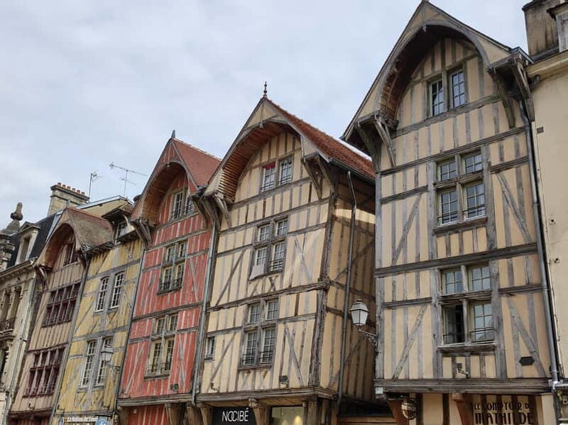Troyes: "Troyes Roman" guided tour - Discover the Literary Side of Troyes with the "Troyes Roman" Guided Tour