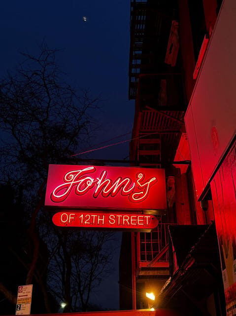 True Crime New York: NYPD-Guided Mafia Walking Tour w/ Food - Food and Beverage Aspects