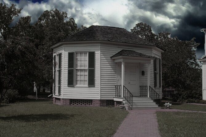 True Crime Tour of Fayetteville - Practical Details and What They Mean for You