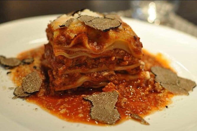 Truffle Hunting and Tasting in San Gimignano with a Tuscan Lunch - An Authentic Slice of Tuscany
