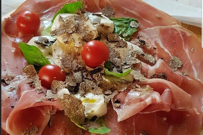 Truffle Hunting with Food tasting - How To Make the Most of Your Visit