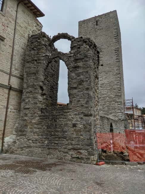 Truffle trail between Gubbio and Pietralunga: an e-bike tour combining taste and history - An In-Depth Look at the Truffle Trail E-bike Tour
