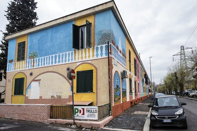 Trullo Photo Tour: popular art and poetry on the walls of a neighborhood - FAQs