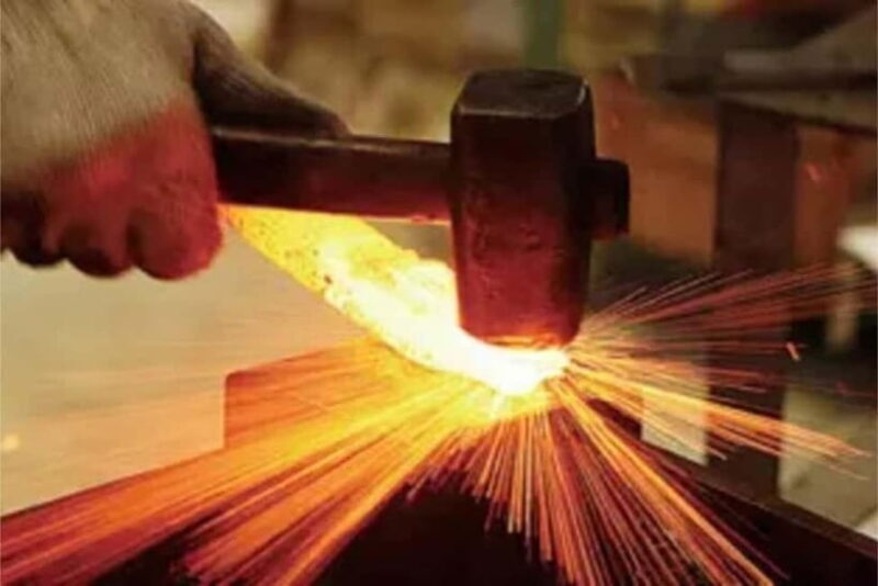 Tsubame Sanjo Fruit Knife Making Tour with Licensed Guide - Why This Tour Is Perfect for You