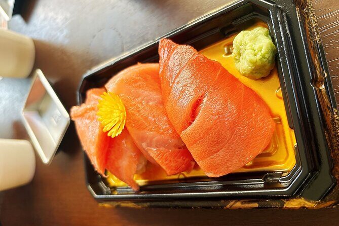 Tsukiji Food Strolling and Hama Rikyu Garden Walking Tour - Exploring Tokyo’s Food and Nature in a Single Tour