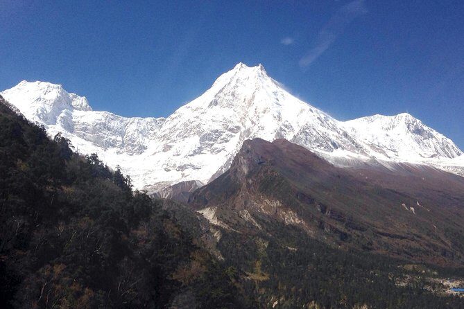 Tsum Valley and Manaslu Trek - The Full Journey: A Practical Guide to the Trek