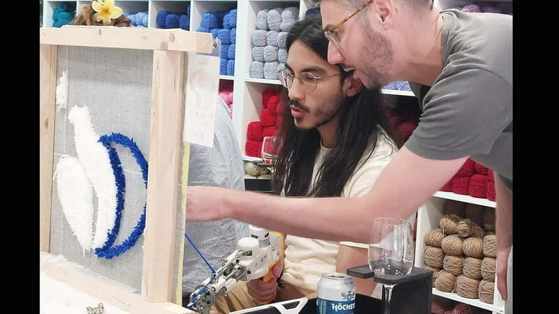 TUFTING: Learn how to make a rug during a fun class in Valencia. - FAQs