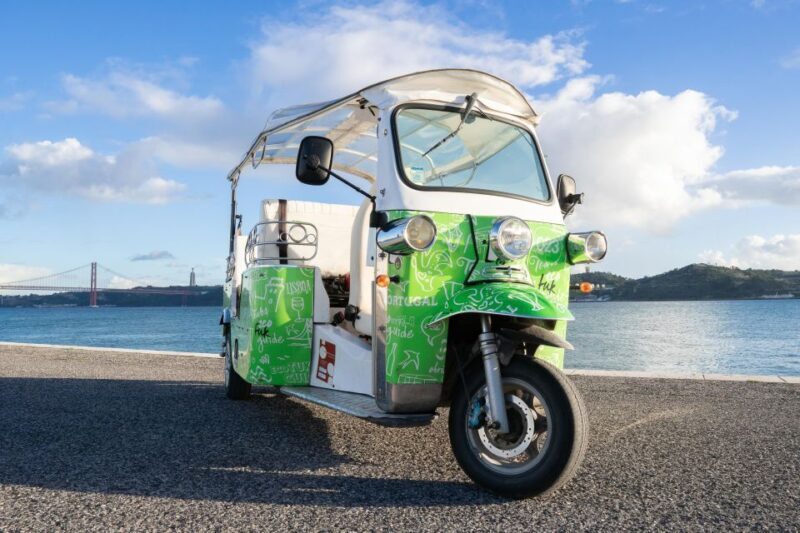 Tuk Tuk Lisbon: Lisbon Iconic Highlights 1.5-Hour - The Experience in Detail: What You Can Expect
