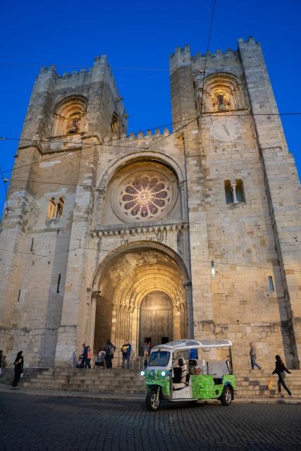 Tuk Tuk Lisbon: Old Lisbon 2-Hour - Key Points