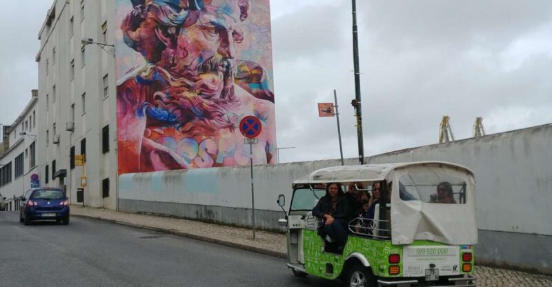 Tuk Tuk Lisbon: Street Art 2-Hour - Key Points