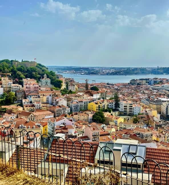 Tuk-Tuk sightseeing in lisbon(Old town) - The Sum Up