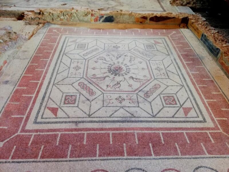 Tuk Tuk: Spello & Villa Mosaici ITALIAN DRIVER - Exploring the Route and Highlights