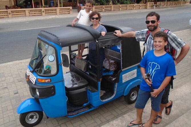 Tuk Tuk Tour Colombo: Sightseeing, Entry Fees & Food Included - Authentic Experiences and Traveler Insights
