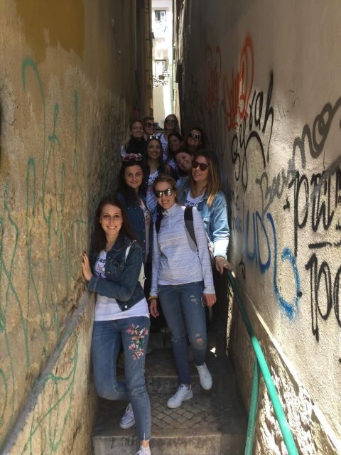 Tuk Tuk Tour historic central Lisbon - Key Points