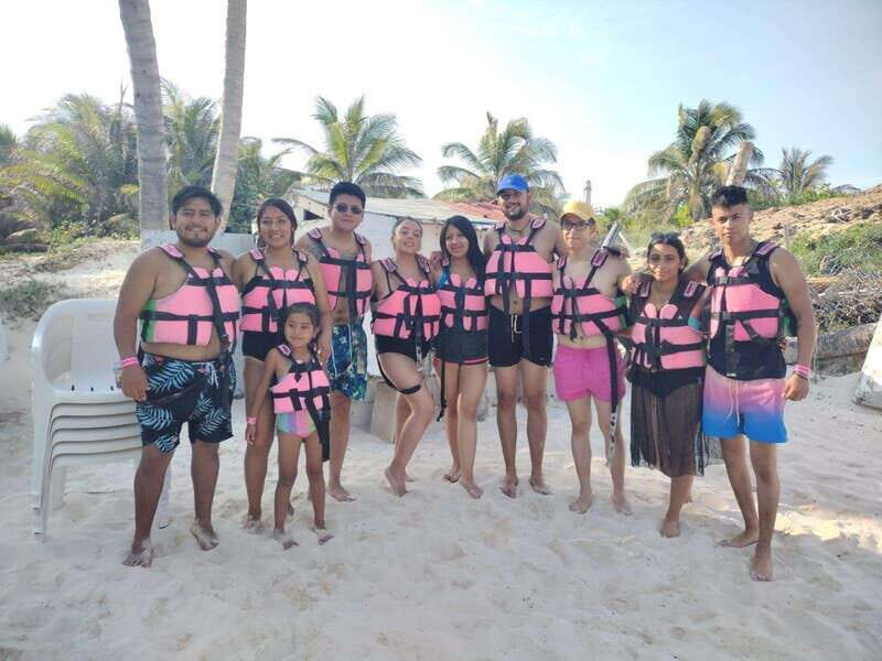 Tulum: 2 spot Reef Snorkel 1 hour 30 minutes - The Group Experience & Guides