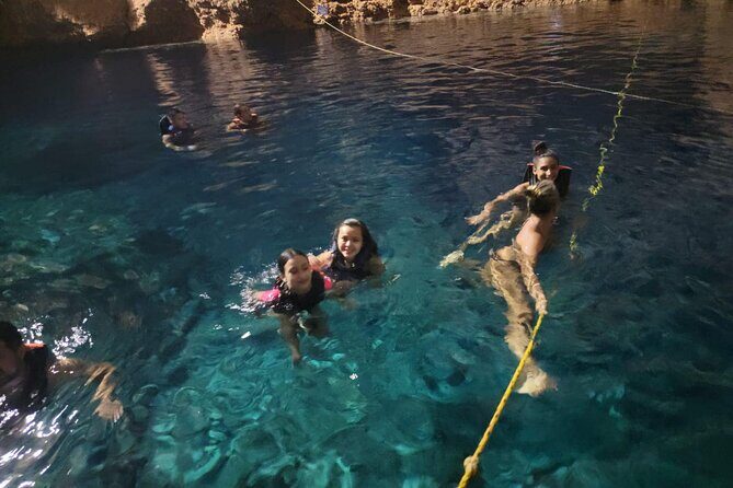 "Tulum Adventures: Between Jungle, Cenotes and Mayan Mysteries" - Key Points