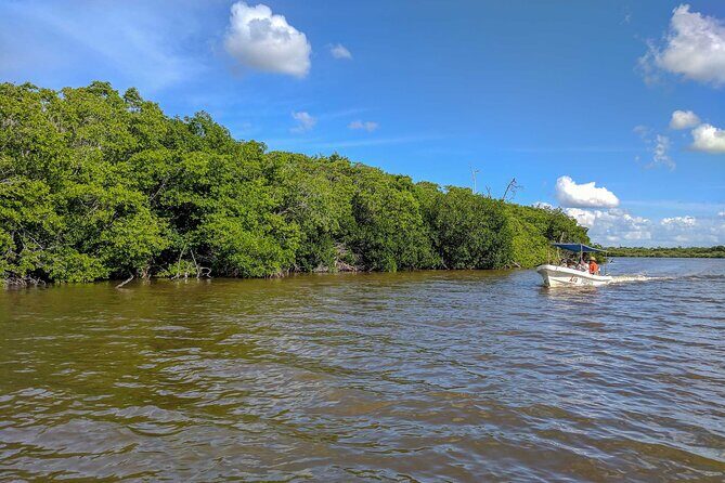 Tulum & Akumal with Sea Turtles + Las Coloradas 2-Day Tour - FAQ