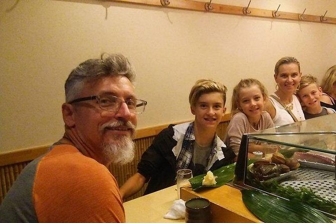 Tuna auction at Toyosu Market with qualified guide and early morning tour of Tsukiji Outer Market - A Deep Dive into the Tokyo Fish Market Tour