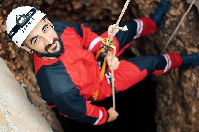 TUNNEL ABSEILING PLUS tour the underground - Key Points