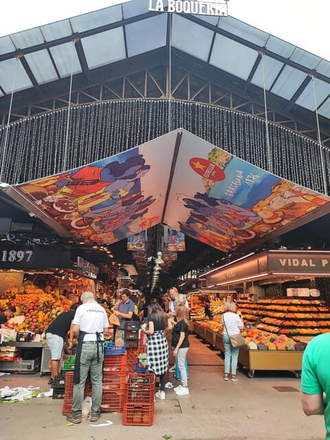 Tur Barcelona în Român - Barcelona in a Nutshell: What You’ll Do and Why It Matters