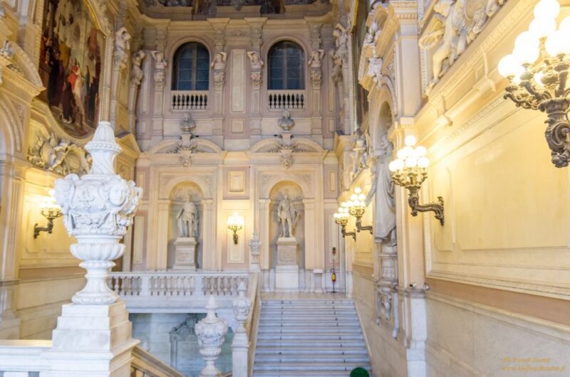 Turin: Private Royal Palace Guided Tour - Key Points
