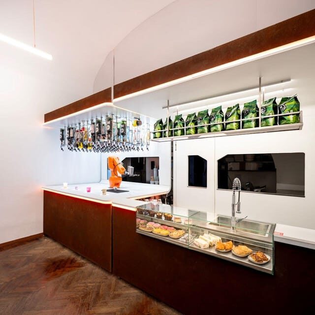 Turin: Robotic Aperitivo Experience with 1 Drink - What Makes This Experience Unique?