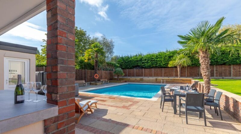 Turkish BBQ with Swimming Pool and Hot Tub - Who This Tour Is Perfect For