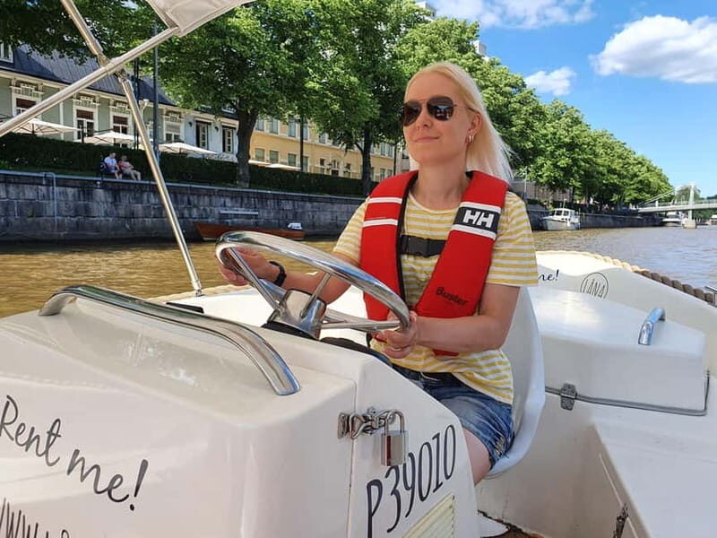 Turku: Afternoon Tea and Guided Walking and Boating Tour - Key Points