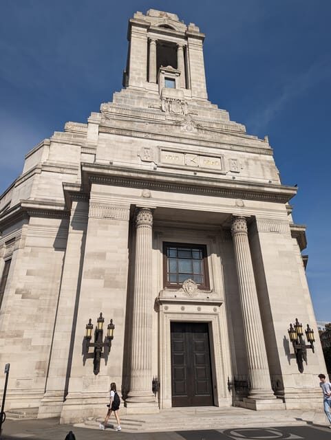 Turmoil, Templars, Oliver Twist: London's Squalor & Splendor - FAQ
