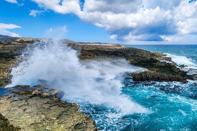 Turtle Swim, Shete Boka & Kenepa Beach Adventure in Curaçao - Transportation and Group Size