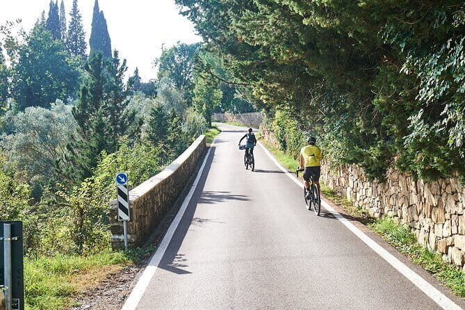 Tuscany Half day biking with oil producer, Chianti wine and food - The Practical Side