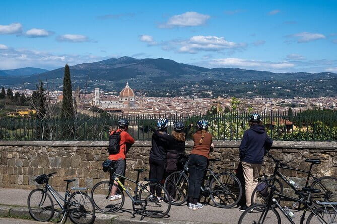 Tuscany Half day biking with oil producer, Chianti wine and food - The Value for Money
