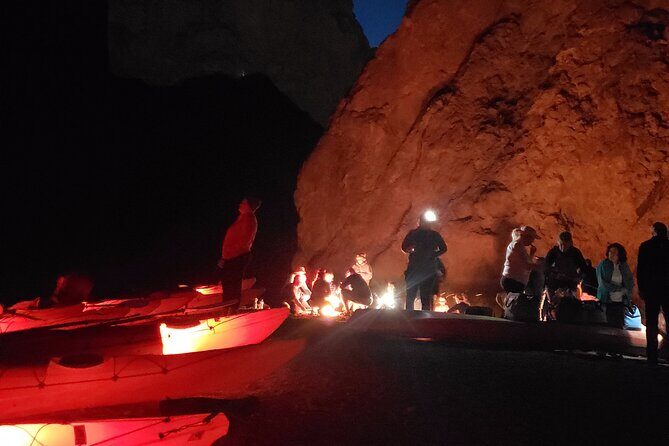 Twilight Black Canyon Kayak Tour with Bonfire Experience - Authentic Experiences and Diverse Reviews