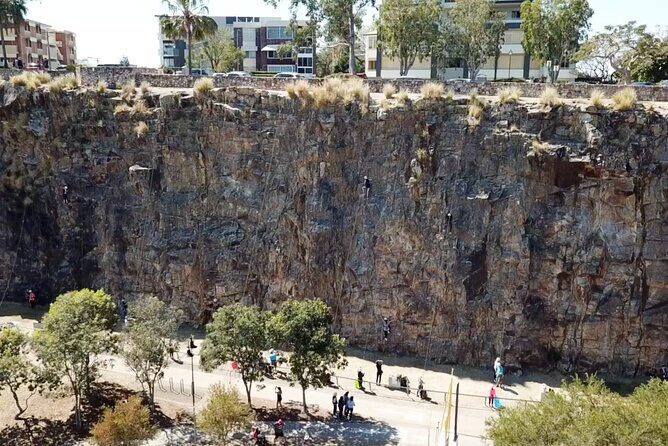 Twilight Rockclimb & Abseil Adventure in Kangaroo Point Cliffs - What Makes This Tour Special?