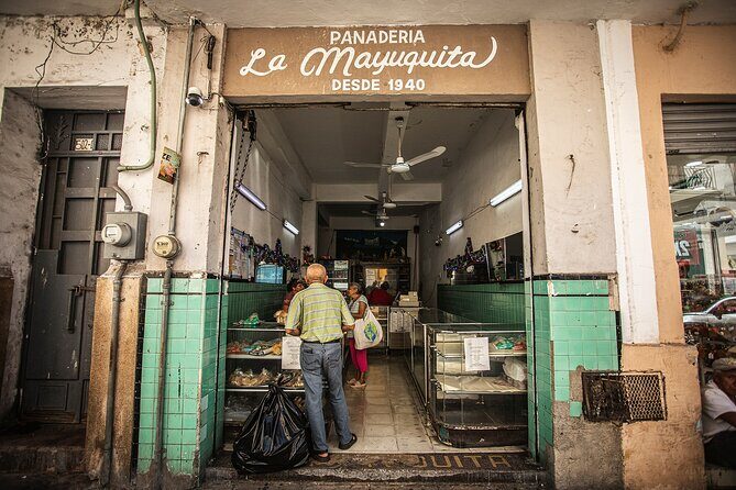 Twilight Tastes Food Tour with 15+ Tastings - An In-Depth Look at the Mérida Twilight Tastes Food Tour