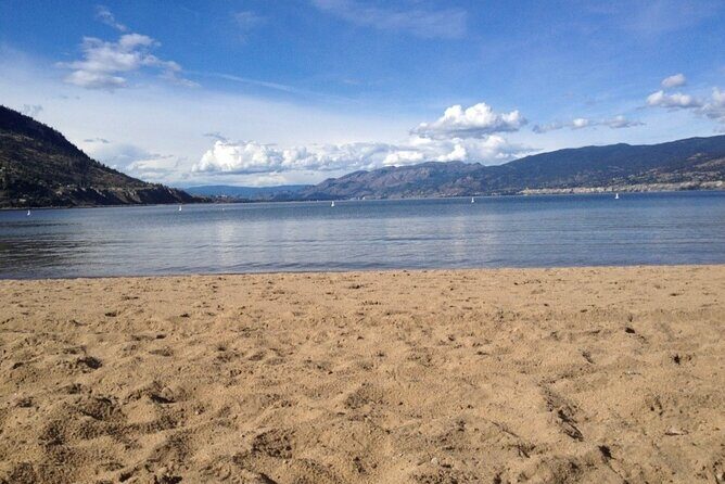 Two Day Private Wine and Bike Tour Vancouver to Kelowna - Authentic Experiences and Traveler Feedback