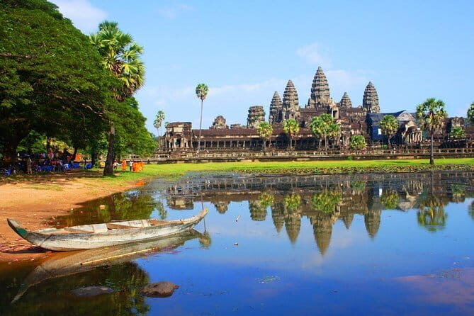 Two Days Angkor Complex, Beng Mealea plus Kampong Phluk Village - Who Will Love This Tour?