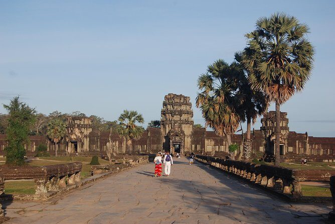 Two Days Angkor Historical and Kulen Mountain Waterfall - Key Points