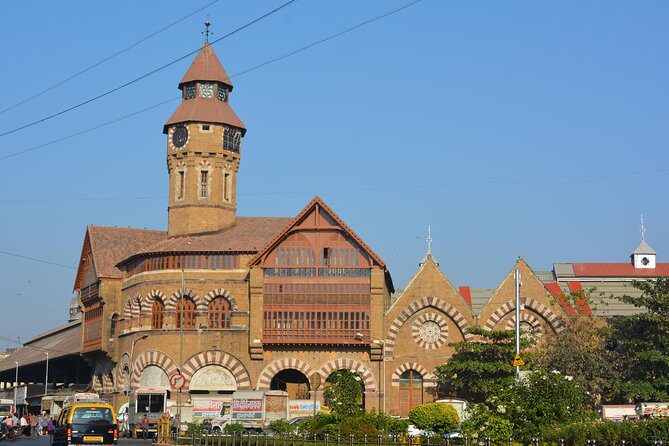 Two Days Mumbai Tour Package : City + Slum + Elephanta + Market - Unique Highlights and Practicalities