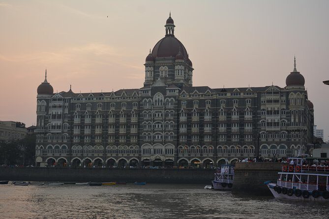 Two Days Mumbai Tour Package : City + Slum + Elephanta + Market - FAQ