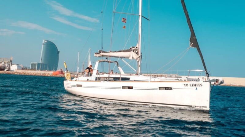 Two Hour Luxury Sailing Experience with Open Bar - An In-Depth Look at the Experience